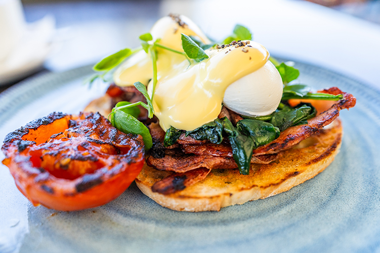 Dining – Emerald Lakes Golf Club